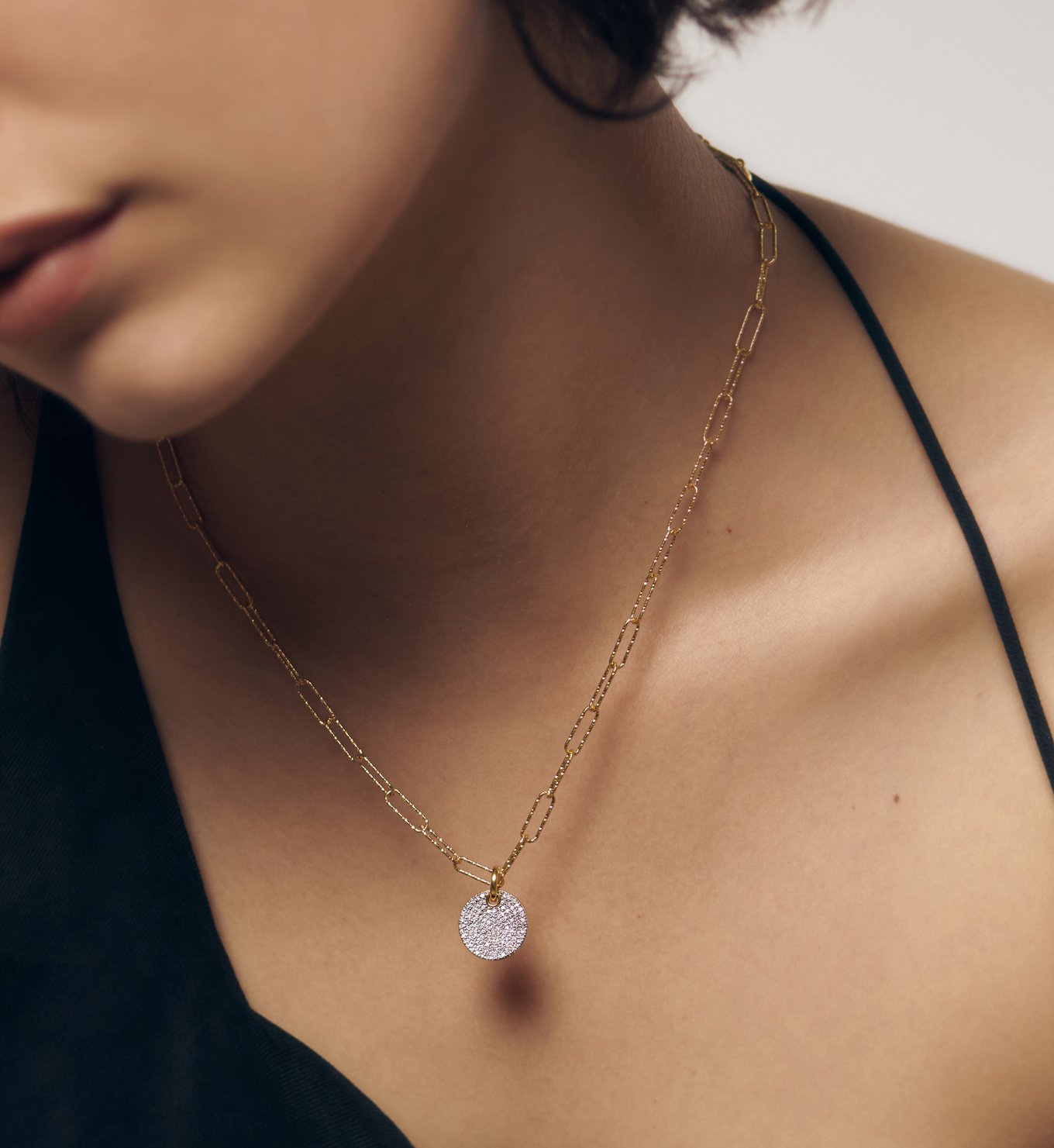 Ava Disc Textured Chain Necklace | Jewellery Sets | Monica Vinader