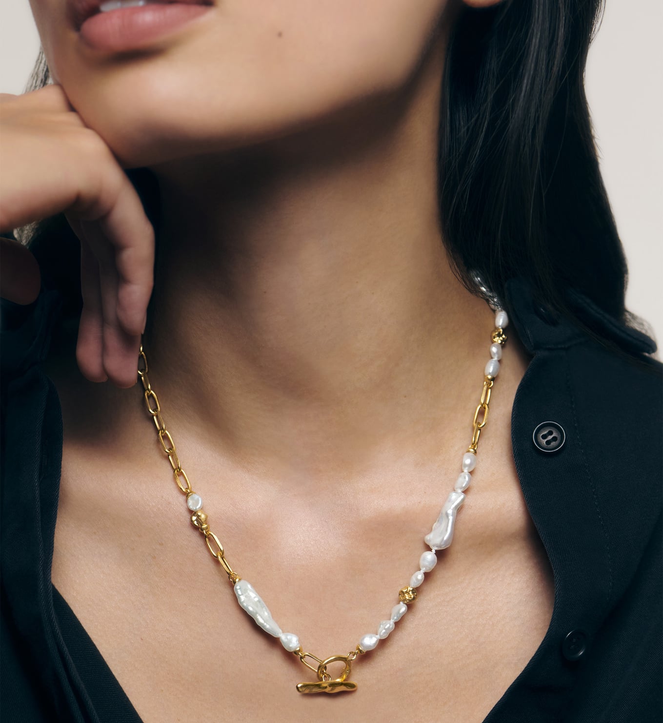 Amy Powney Keshi Pearl Asymmetric T-Bar Chain Necklace 46cm/18' in 18k ...