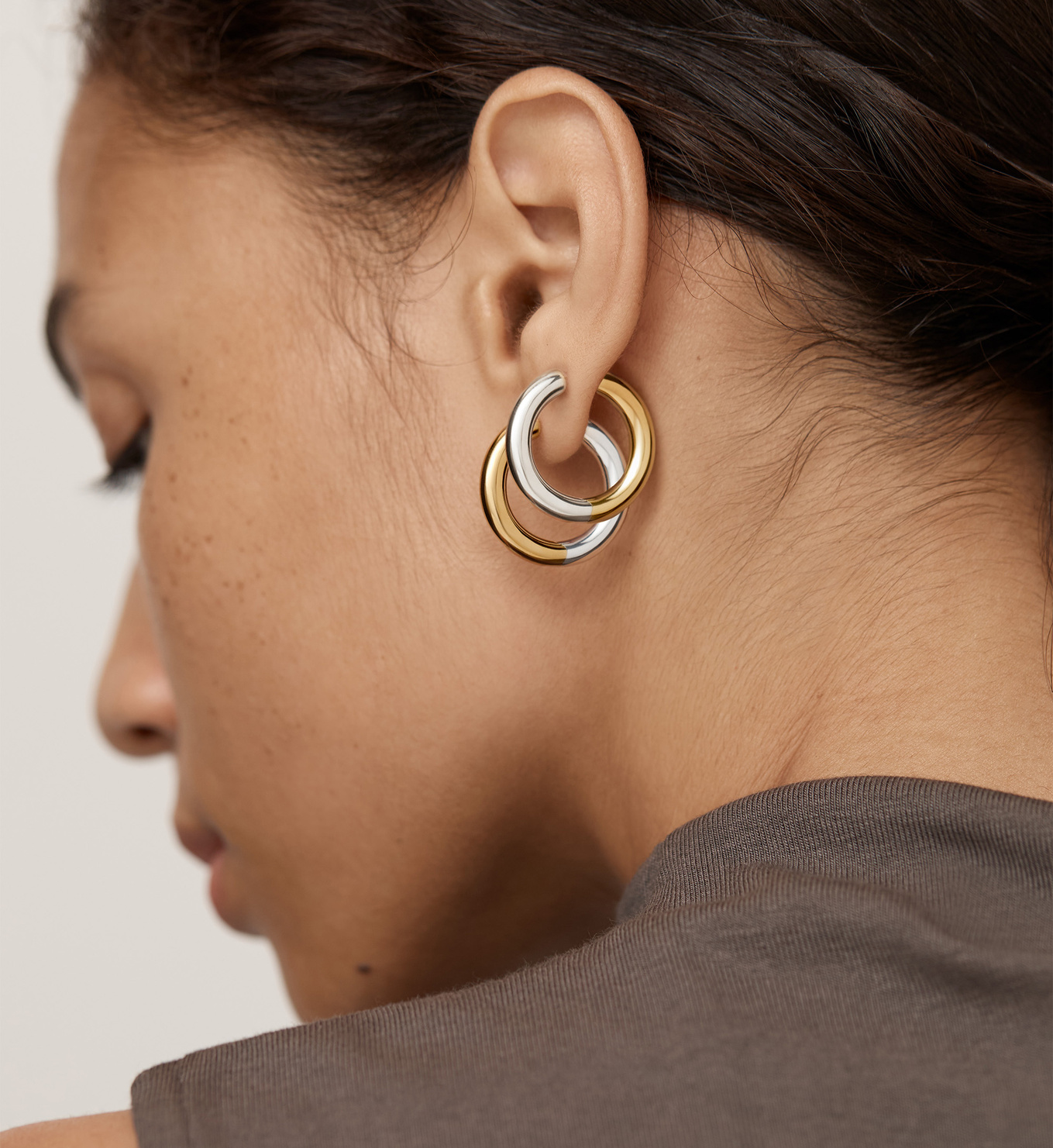 Mixed Metal Click Medium Hoop Earrings in 18k Gold Vermeil on Sterling ...