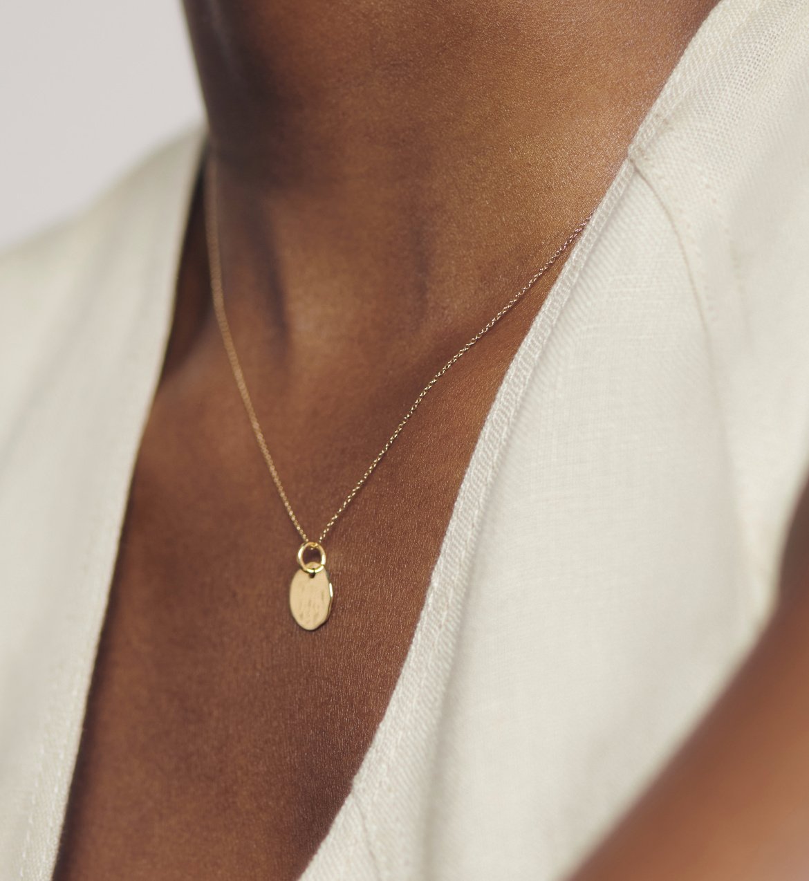 Siren Round Disc Pendant Set | Jewellery Sets | Monica Vinader